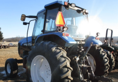 Tractor Zoom - New Holland TM115