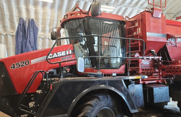Case IH Titan 4520 Chemical Applicators Floaters for Sale | Tractor Zoom