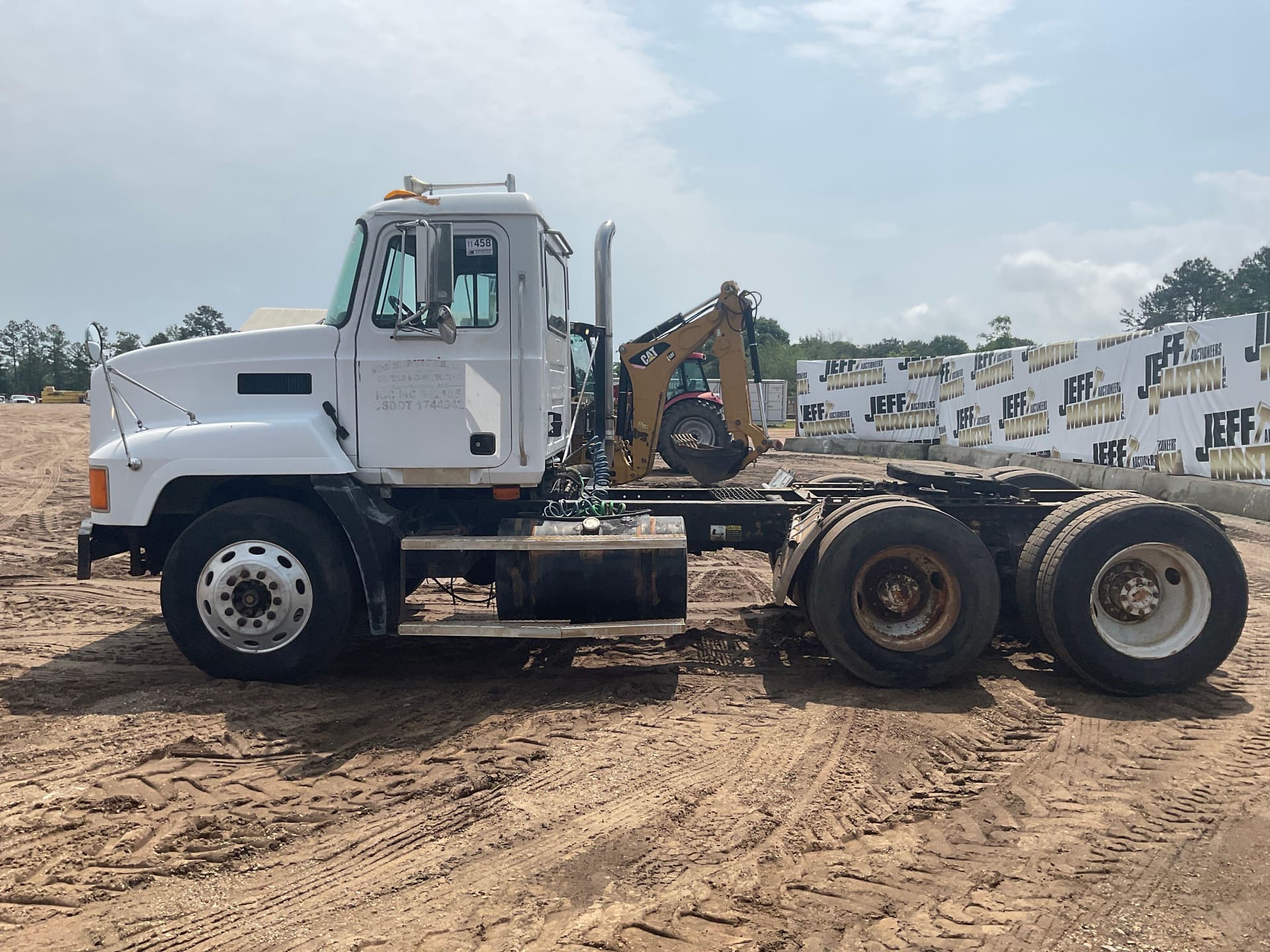 2001 Mack CH613 Other Equipment Trucks for Sale | Tractor Zoom