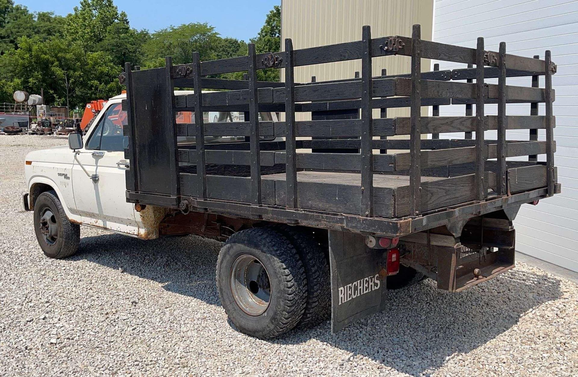 Tractor Zoom - 1981 Ford F-350
