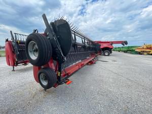 SOLD - Case IH 3152 Lot No. 6590 Harvesting with 45 ft | Tractor Zoom