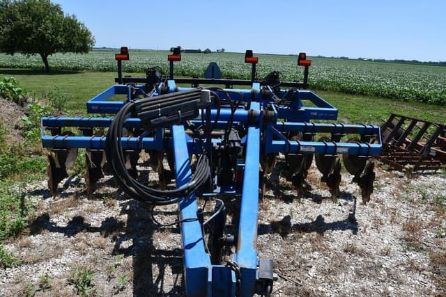 DMI Ecolo-Tiger 527B Tillage Disk Rippers for Sale | Tractor Zoom