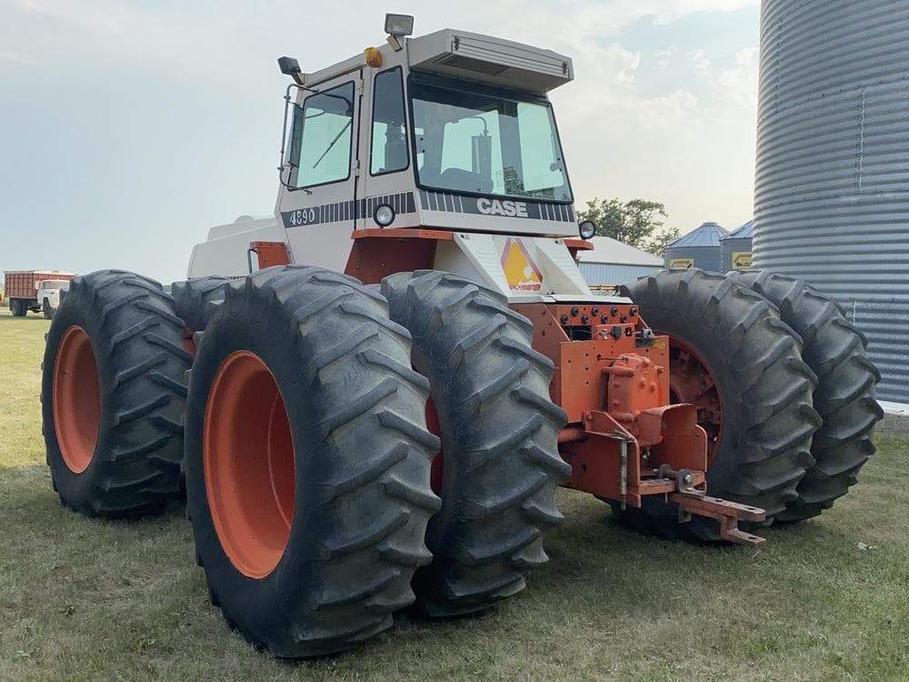 Tractor Zoom - 1981 J.I. Case 4890