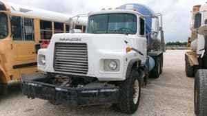 SOLD - 2001 Mack DM690S Lot No. 1330 Other Equipment with 223,354 mi ...