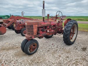 SOLD - 1954 Farmall Super H Lot No. 119 Tractors with 32 HP | Tractor Zoom