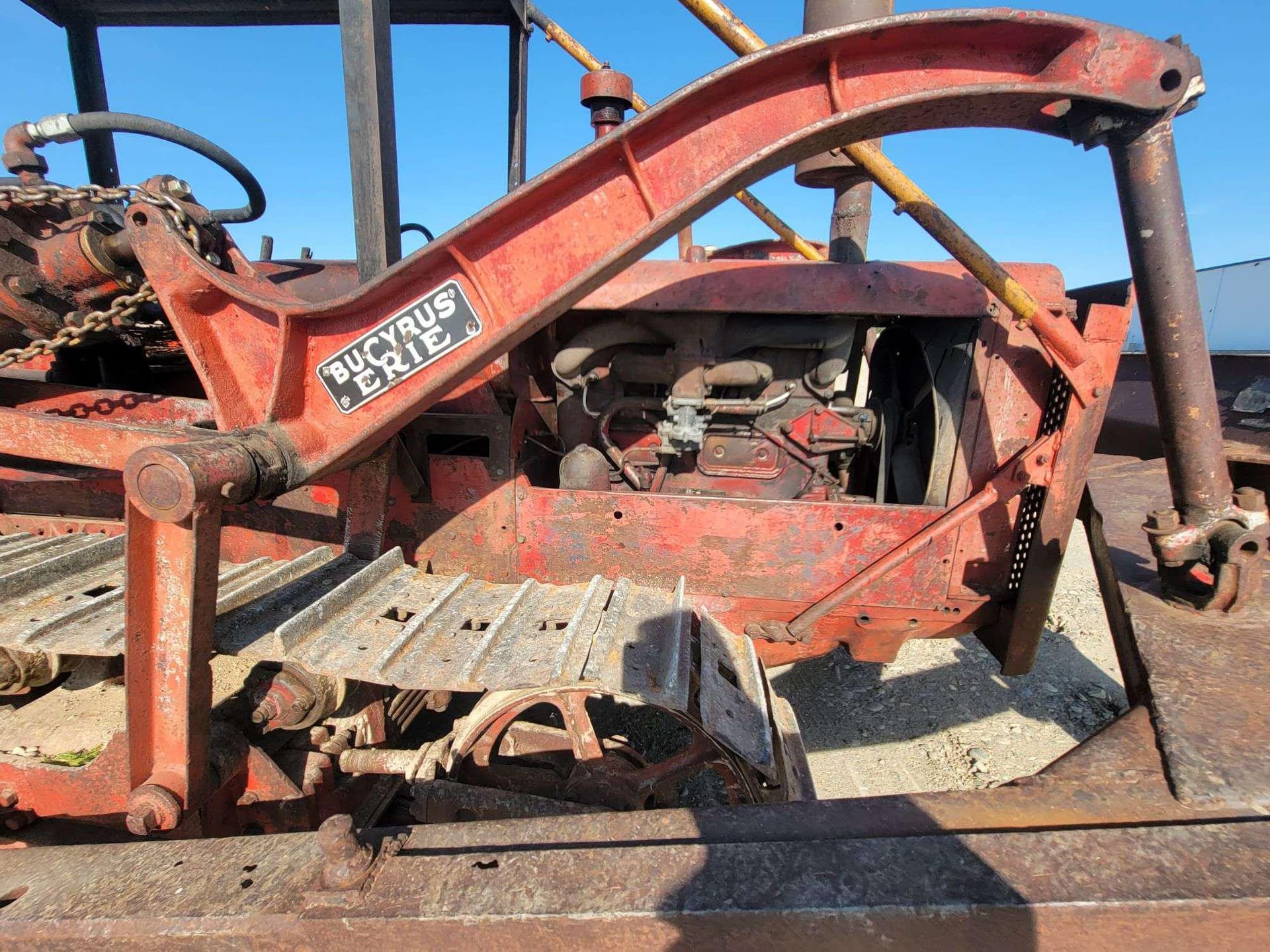 Tractor Zoom - 1938 International Harvester TD35