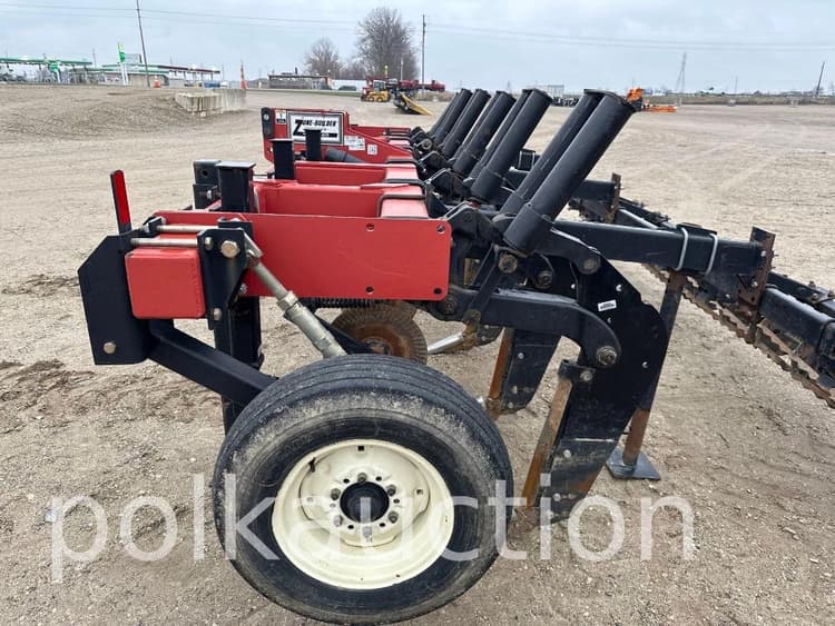 Unverferth Zone-Builder 130 Tillage Rippers for Sale | Tractor Zoom