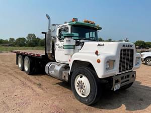 SOLD - 1986 Mack R688ST Lot No. 45 Other Equipment with 100,896 mi | Tractor Zoom