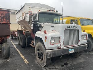 SOLD - 1973 Mack R Lot No. 1634 Other Equipment with --- mi | Tractor Zoom