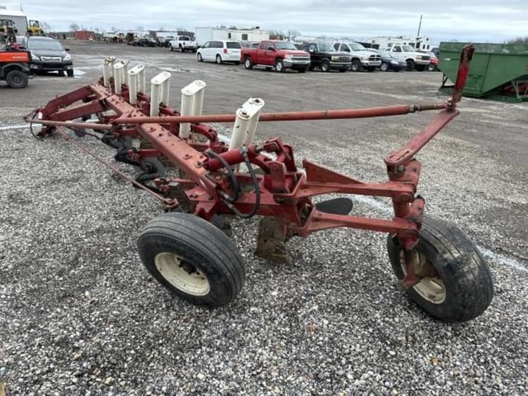 International Harvester 720 Tillage Plows for Sale | Tractor Zoom