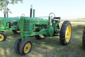 SOLD - 1952 John Deere B Lot No. 988 Tractors with 17 HP | Tractor Zoom