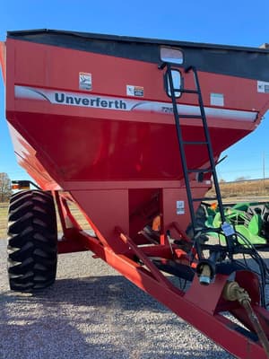 SOLD - 7250 UNVERFERTH GRAIN CART Harvesting | Tractor Zoom