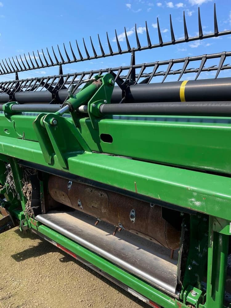 John Deere 735D Harvesting Headers - Platform for Sale | Tractor Zoom
