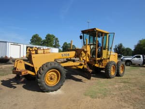 SOLD - John Deere 570B Lot No. 376 Construction with 610 Hrs | Tractor Zoom
