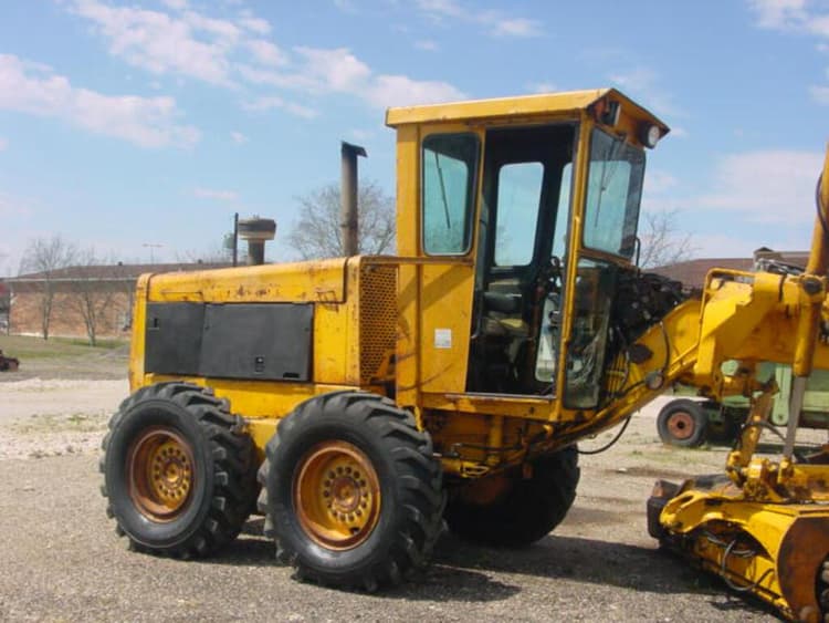 John Deere 772A Construction Motor Graders for Sale | Tractor Zoom