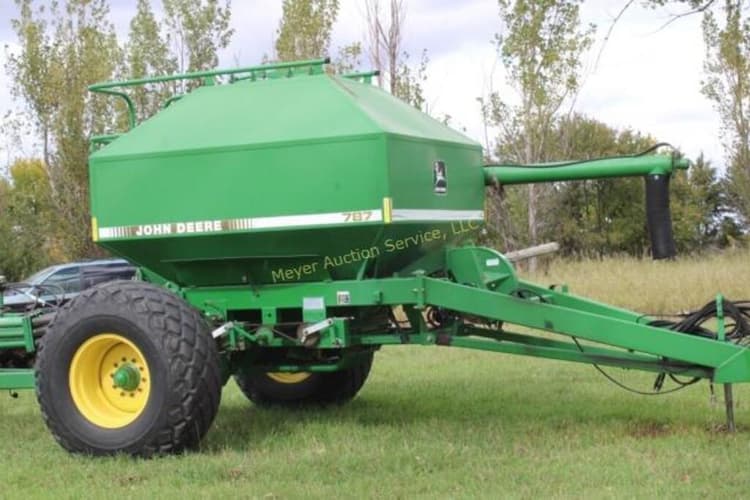 John Deere 787 Planting Air Seeders or Carts for Sale | Tractor Zoom