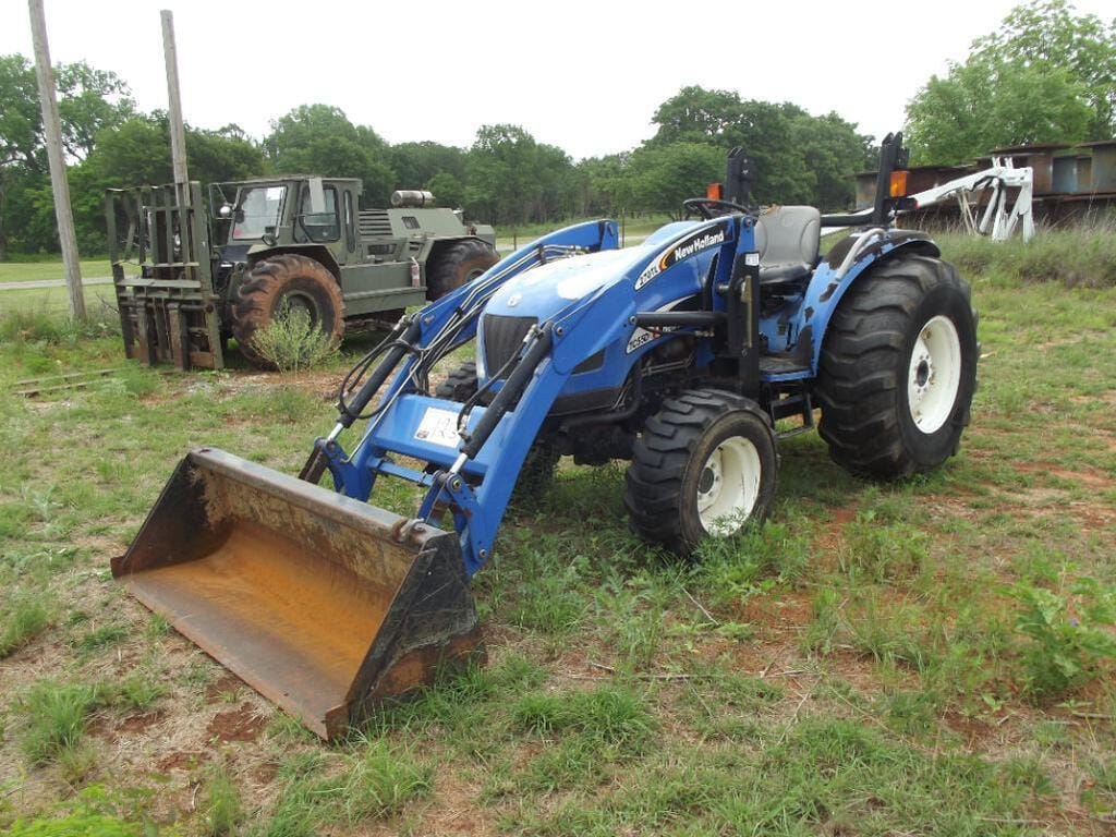 SOLD - New Holland TC55DA Tractors with 2,042 Hrs | Tractor Zoom