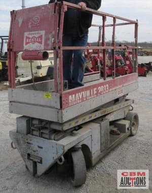 SOLD - MEC 2033 Lot No. 8461 Construction with --- Hrs | Tractor Zoom