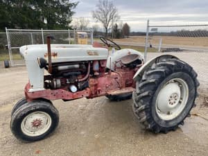 SOLD - Ford 900 Lot No. 50 Tractors with 40 HP | Tractor Zoom