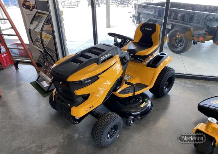 SOLD - 2023 Cub Cadet XT1 LT42 Other Equipment Turf | Tractor Zoom