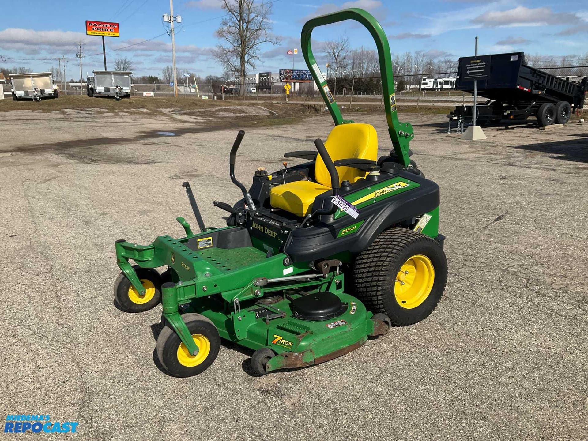 Tractor Zoom - John Deere Z950M