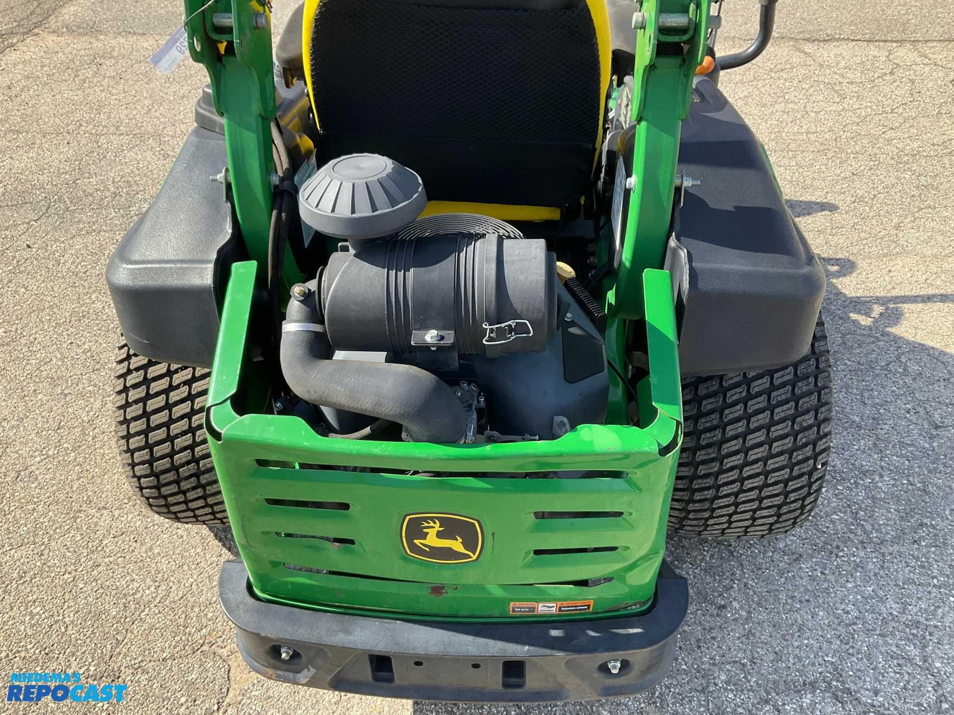 Tractor Zoom - John Deere Z950M