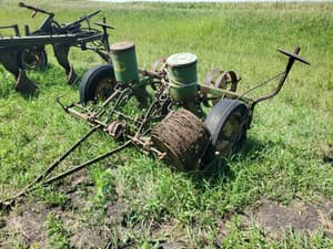 SOLD - John Deere 290 Lot No. 354 Planting with 2 Rows | Tractor Zoom