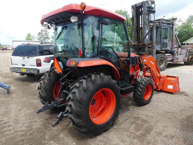 Kubota L3560 Tractors Less than 40 HP for Sale | Tractor Zoom