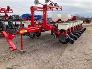 SOLD - 2013 White 8186 Stock No. EQ0125865 Planting with 16 Rows ...