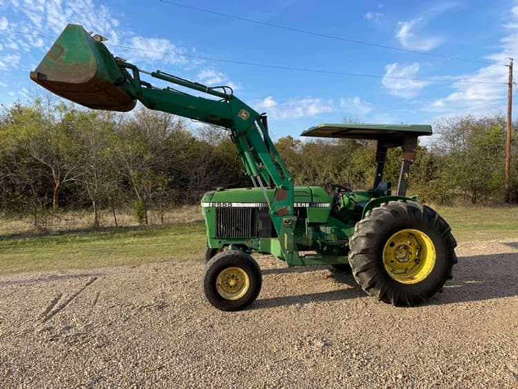 SOLD - John Deere 2555 Tractors 40 to 99 HP | Tractor Zoom