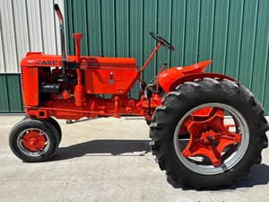 SOLD - 1946 Case VAC Lot No. 28804 Tractors with 18 HP | Tractor Zoom