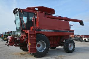 SOLD - Case IH 1666 Combines with 3,702 Hrs | Tractor Zoom