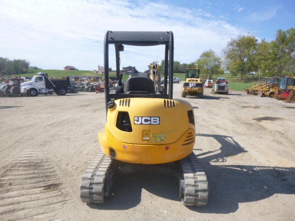 Tractor Zoom - JCB 8030 ZTS