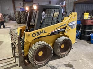 SOLD - Gehl 4240 Lot No. 116 Construction with 6,690 Hrs | Tractor Zoom