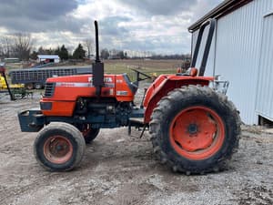 SOLD - Kubota M5400 hydraulic rear remotes 3682 hours 8 speed ...