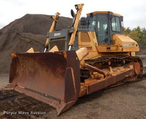 SOLD - 2004 John Deere 1050C Lot No. JS9521 Construction with 7,264 Hrs ...