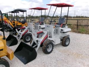 SOLD - 2024 FLAND FL45 Lot No. 2159 Construction with --- Hrs | Tractor ...