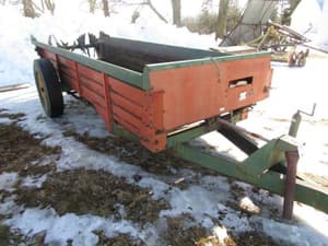 SOLD - 903. New Idea Model 214 Single Axle Manure Spreader ( Nice Cond ...