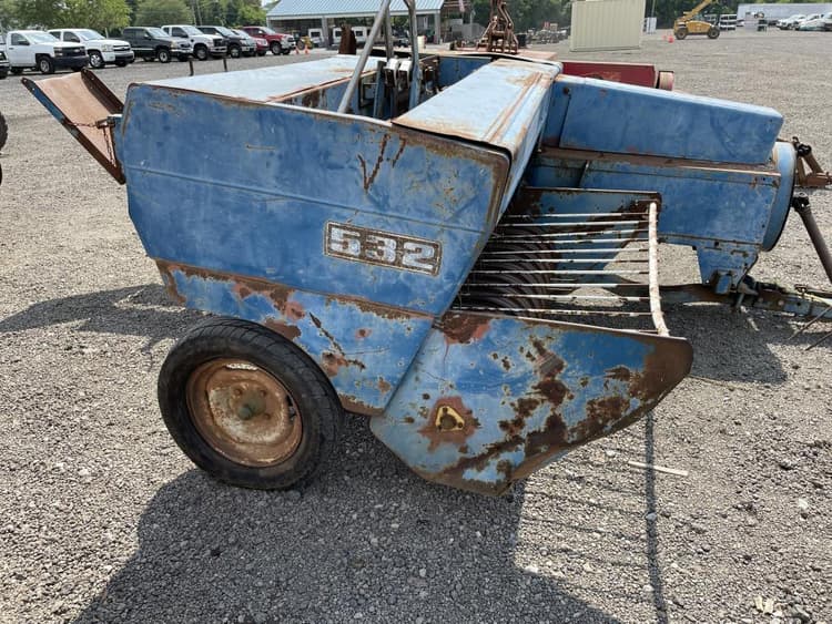 Ford 532 Hay and Forage Balers - Square for Sale | Tractor Zoom
