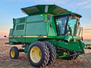 SOLD - John Deere 9600 Lot No. 8 Combines with 3,731 Sep Hrs | Tractor Zoom