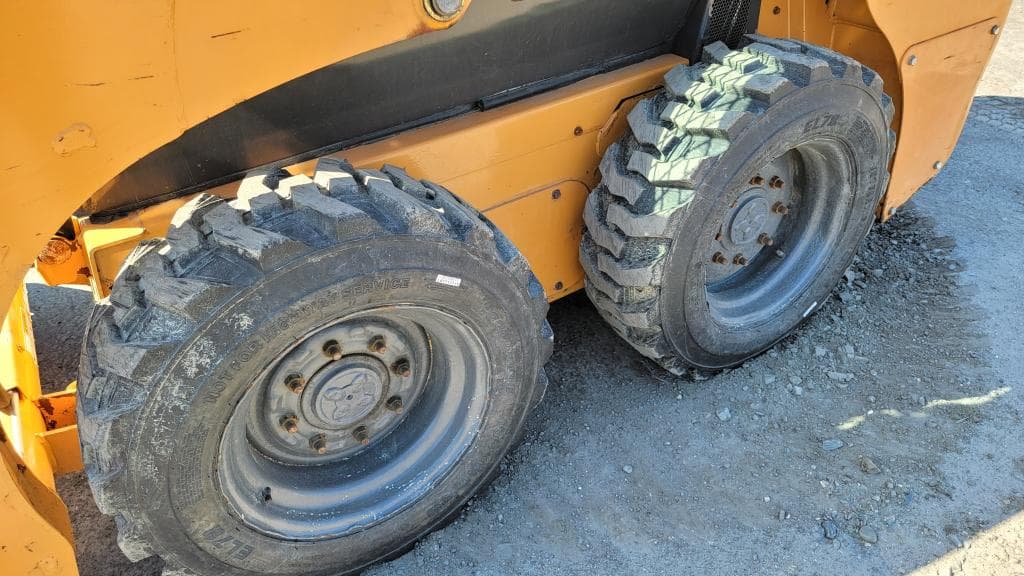 Case SR160 Construction Skid Steers for Sale | Tractor Zoom