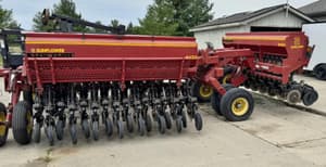 SOLD - Sunflower 9433-30 Lot No. 1448887 Planting with 30 ft | Tractor Zoom