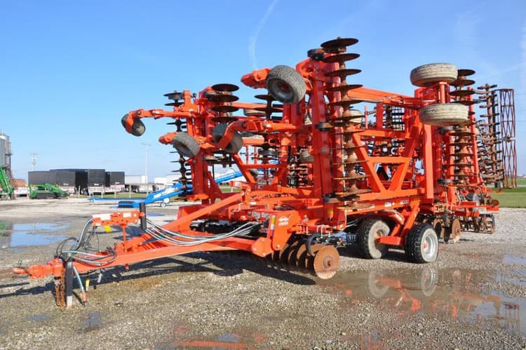SOLD - 2015 Kuhn Krause Excelerator 8000 Tillage Vertical Tillage ...