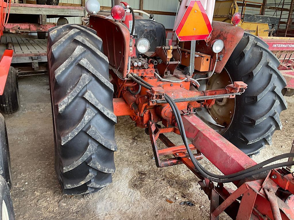 Allis Chalmers D19 Tractors 40 to 99 HP for Sale | Tractor Zoom