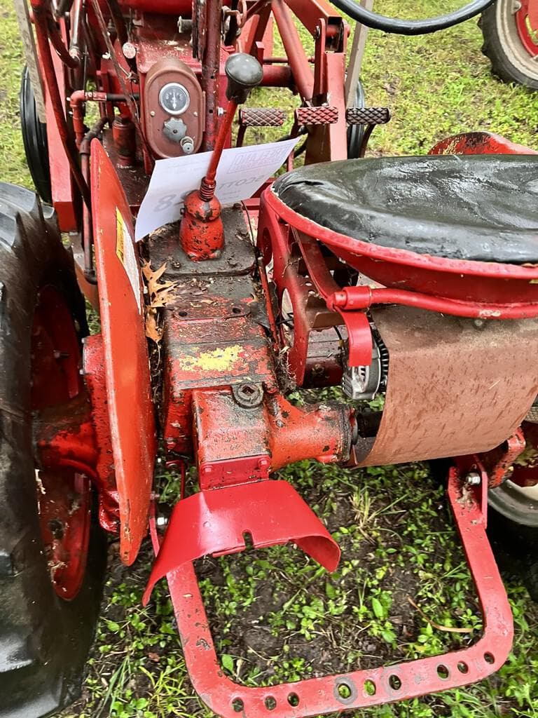 Tractor Zoom - 1941 Farmall A