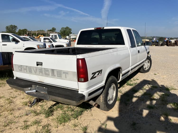 1997 Chevrolet 2500 Other Equipment Vehicles for Sale | Tractor Zoom