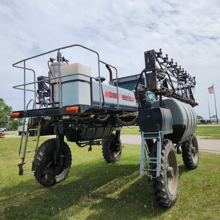 1997 Hagie 2100 Chemical Applicators Sprayers - Self Propelled for Sale ...