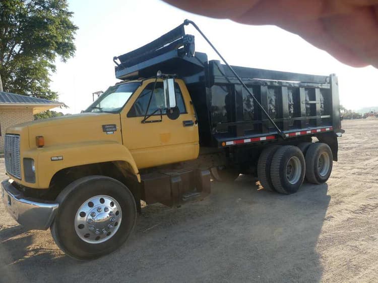 SOLD - 2000 GMC 8500 Other Equipment Trucks | Tractor Zoom