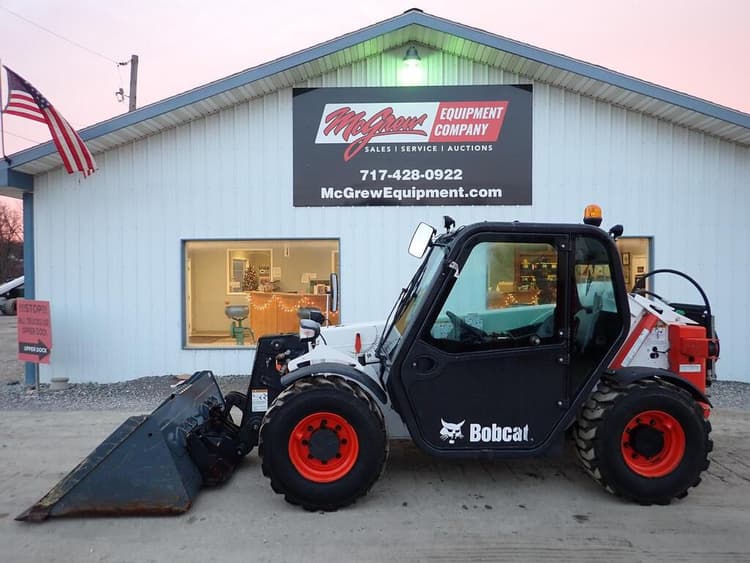 SOLD - 2015 Bobcat V417 Construction Telehandlers | Tractor Zoom