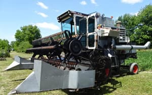 SOLD - 1980 Gleaner K2 Lot No. 6 Combines with 1,005 Hrs | Tractor Zoom